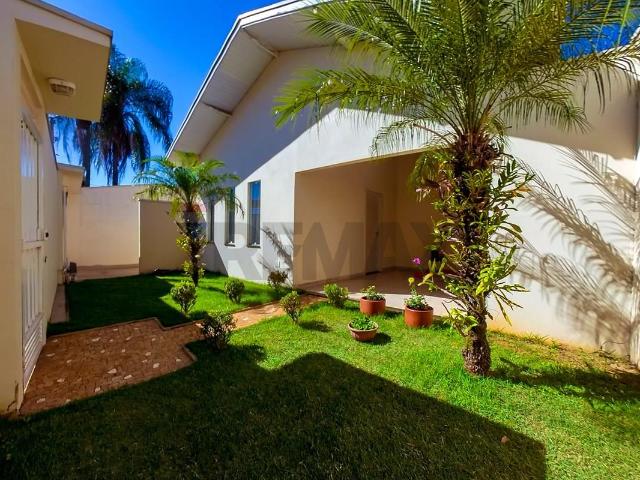 Casa para venda em Jardim Eroísi em Leme São Paulo de 166.00m² com 4 Quartos e 2 Garagens