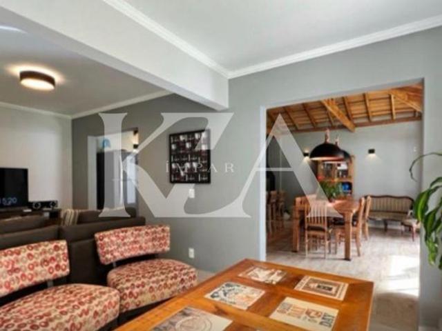 Casa para venda em Jardim Ermida I de 170.00m² com 3 Quartos, 1 Suite e 3 Garagens