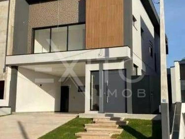 Casa para venda em Jardim Ermida I de 245.00m² com 3 Quartos, 2 Suites e 2 Garagens