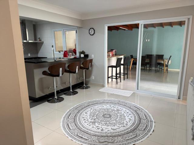 Casa para venda em Jardim Ermida I em Jundiaí São Paulo de 189.00m² com 3 Quartos, 3 Suítes e 5 Garagens
