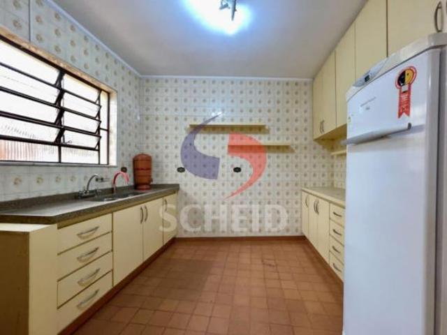 Casa para venda em Jardim Ernestina com 5 quartos, sendo 2 suítes, 187m²