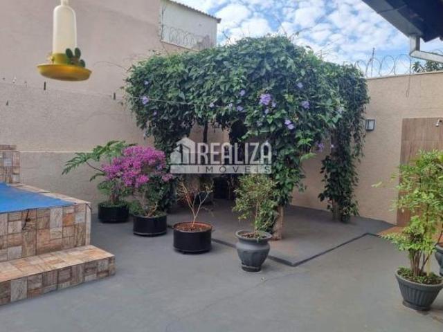 Casa para venda em Jardim Esplanada, Uberaba