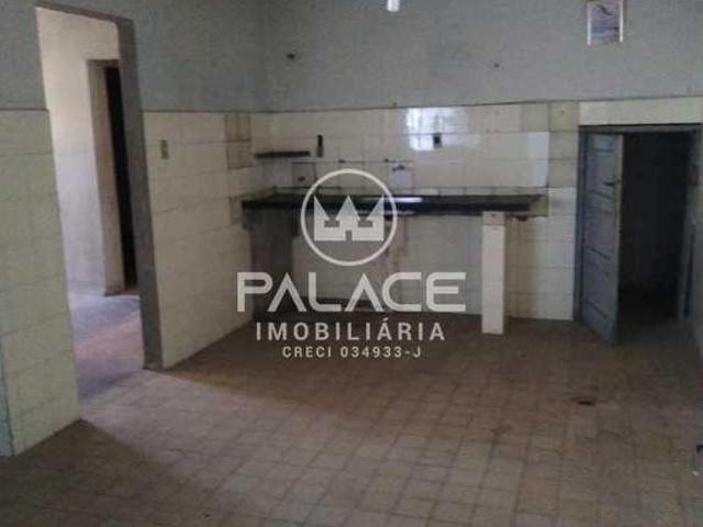 Casa para venda em Jardim Esplanada de 130.00m² com 2 Quartos, 1 Suite e 2 Garagens