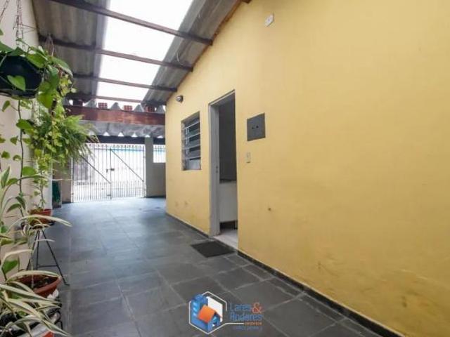 Casa para venda em Jardim Ester com 2 quartos, sendo 1 suíte, 96m²