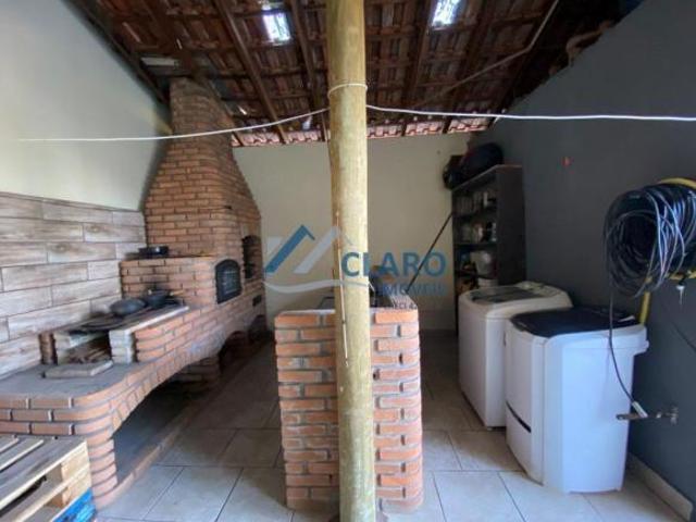 Casa para venda em Jardim Ferraz de 95.00m² com 2 Quartos e 2 Garagens