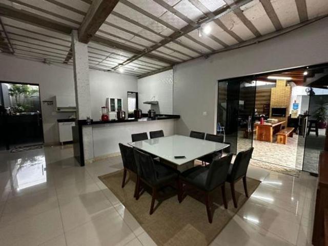 Casa para venda em Jardim Firenze de 360.00m² com 4 Quartos e 1 Suite