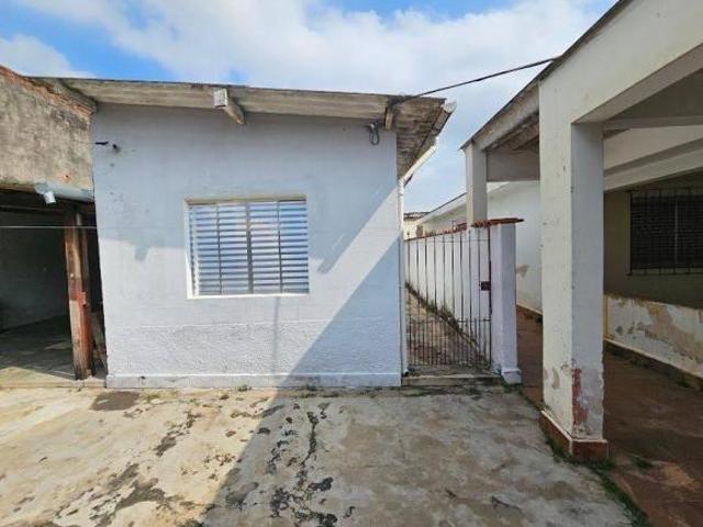 Casa para venda em Jardim Flor Do Campo de 200.00m² com 5 Quartos, 1 Suite e 3 Garagens
