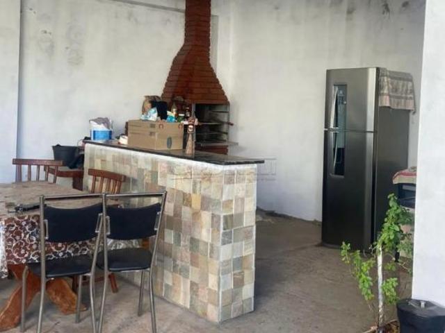Casa para venda em Jardim Flores de 225.00m² com 3 Quartos, 1 Suite e 2 Garagens