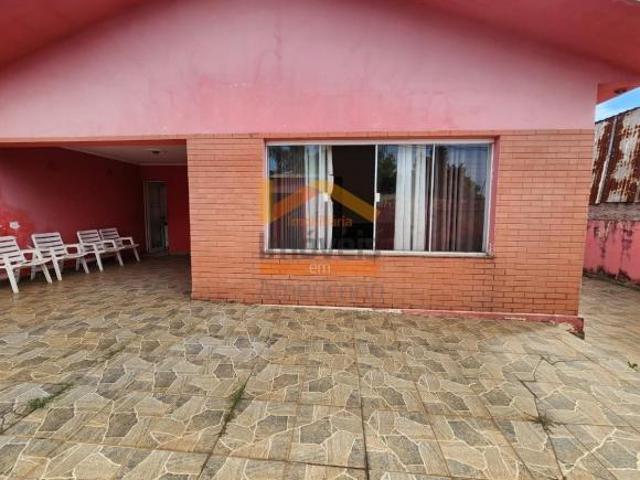 Casa para venda em Jardim Guanabara de 100.00m² com 3 Quartos, 1 Suite e 2 Garagens