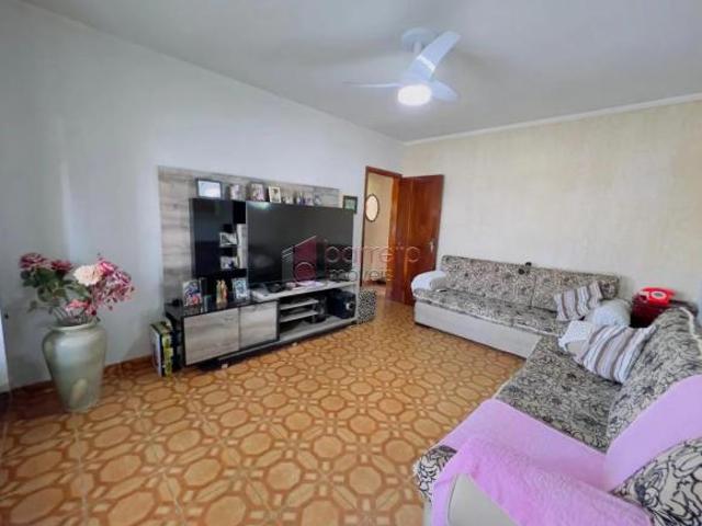Casa para venda em Jardim Guanciale de 154.00m² com 3 Quartos, 1 Suite e 3 Garagens