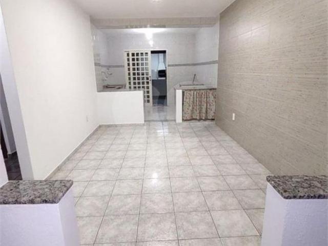 Casa para venda em Jardim Guanciale de 326.00m² com 5 Quartos e 5 Garagens