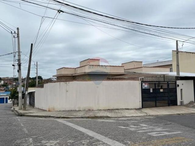 Casa para venda em Jardim Guaíba de 45.00m² com 2 Quartos e 1 Garagem