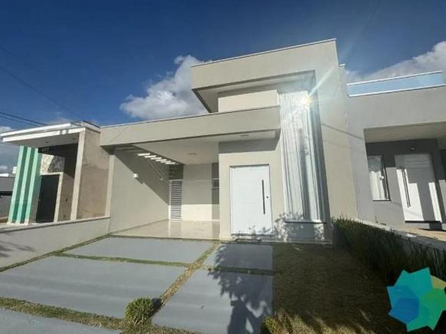 Casa para venda em Jardim Guarujá de 108.00m² com 3 Quartos, 1 Suite e 3 Garagens