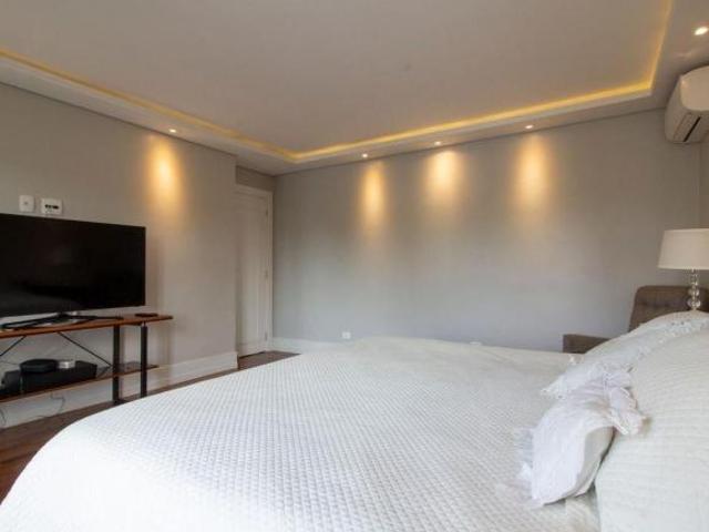 Casa para venda em Jardim Guedala de 621.00m² com 5 Quartos, 5 Suites e 8 Garagens