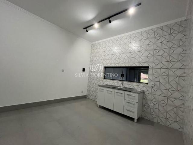 Casa para venda em Jardim Gurilândia de 300.00m² com 2 Quartos e 1 Garagem