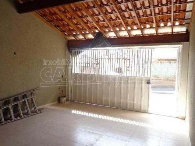 Casa para venda em Jardim Gibertoni de 102.00m² com 2 Quartos, 1 Suite e 2 Garagens