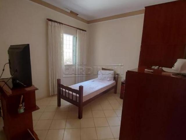 Casa para venda em Jardim Hikari de 174.00m² com 3 Quartos, 1 Suite e 2 Garagens
