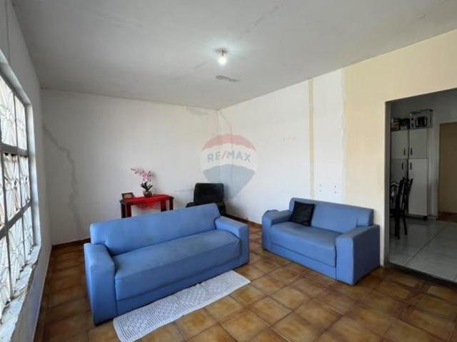 Casa para venda em Jardim Itanguá de 146.15m² com 3 Quartos e 4 Garagens