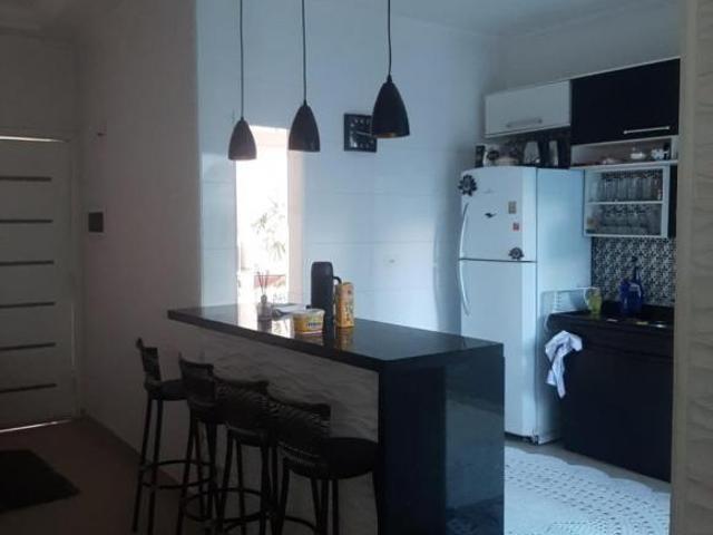 Casa para venda em Jardim Itália de 118.00m² com 3 Quartos, 1 Suite e 3 Garagens