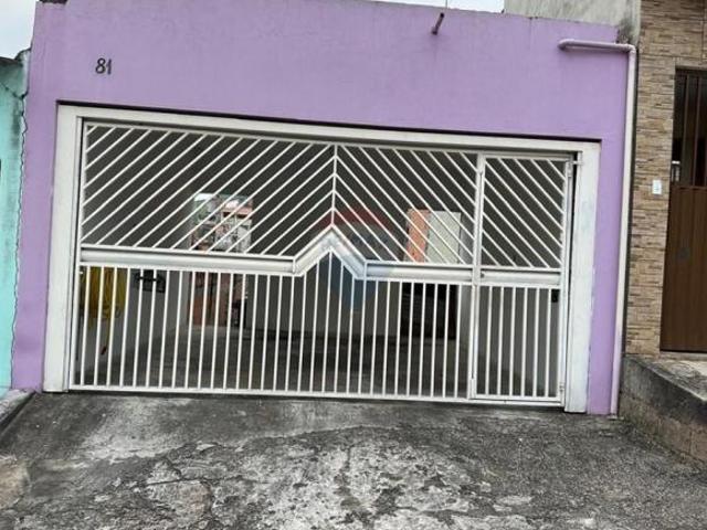 Casa para venda em Jardim Itália de 125.00m² com 2 Quartos e 2 Garagens