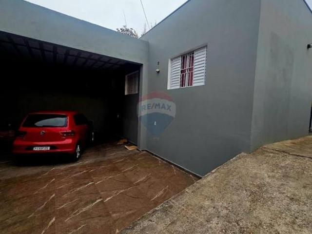 Casa para venda em Jardim Itália de 126.00m² com 3 Quartos, 1 Suite e 3 Garagens