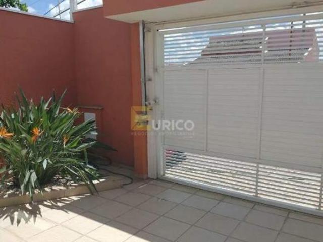 Casa para venda em Jardim Itália de 146.00m² com 3 Quartos, 1 Suite e 4 Garagens