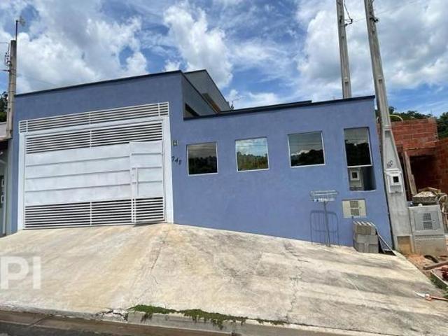 Casa para venda em Jardim Itália de 158.00m² com 3 Quartos, 1 Suite e 2 Garagens