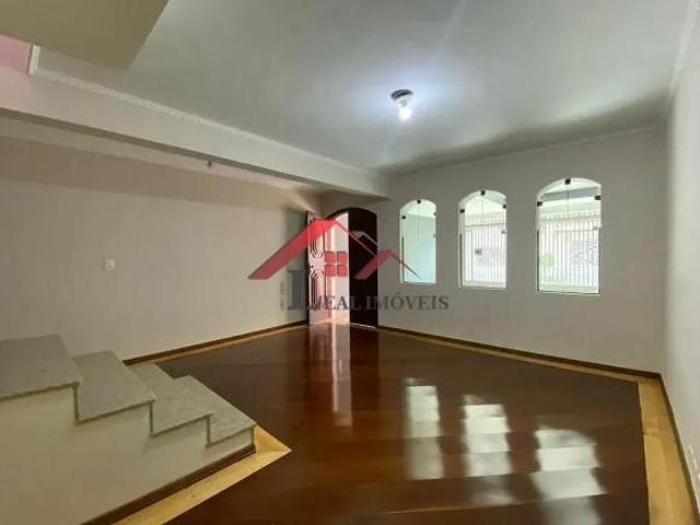 Casa para venda em Jardim Itrapoan de 183.00m² com 3 Quartos, 1 Suite e 2 Garagens