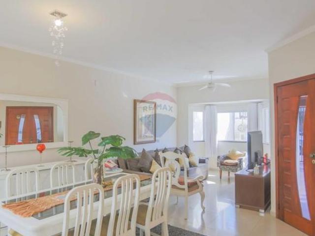 Casa para venda em Jardim Icatu de 357.00m² com 5 Quartos, 3 Suites e 4 Garagens