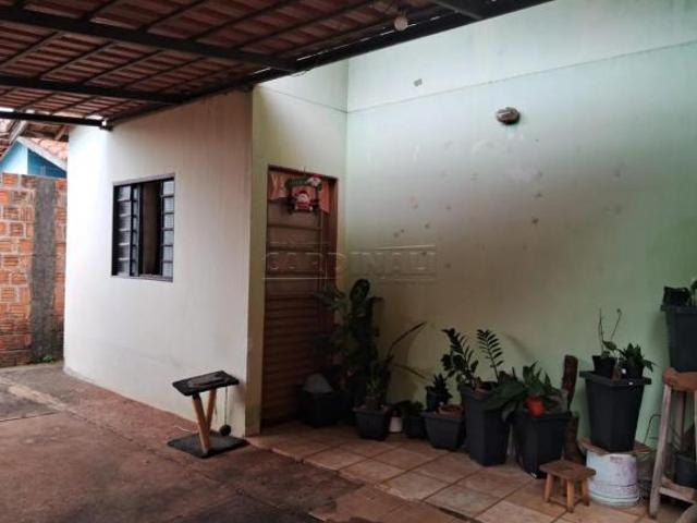 Casa para venda em Jardim Imperador de 100.00m² com 3 Quartos, 1 Suite e 2 Garagens