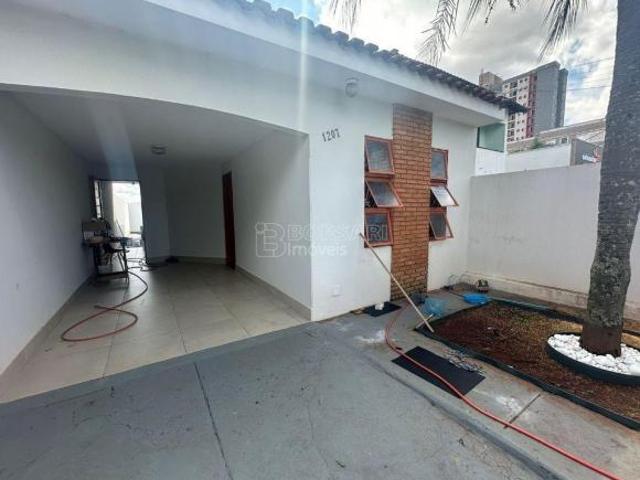 Casa para venda em Jardim Imperador de 103.00m² com 2 Quartos e 2 Garagens