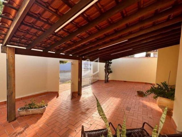 Casa para venda em Jardim Imperador de 133.00m² com 2 Quartos e 2 Garagens