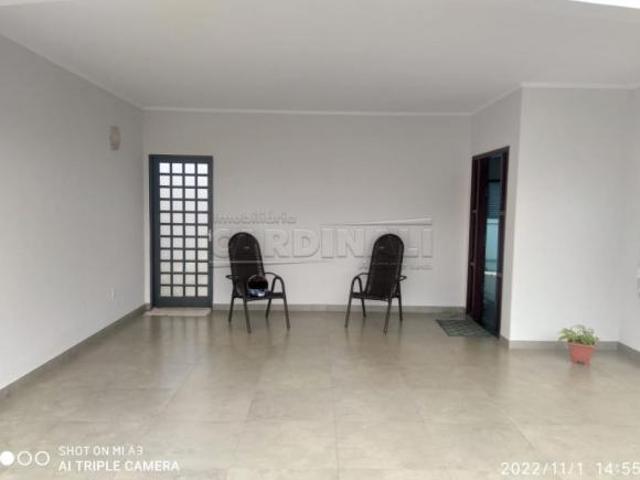 Casa para venda em Jardim Imperador de 160.00m² com 3 Quartos, 1 Suite e 4 Garagens