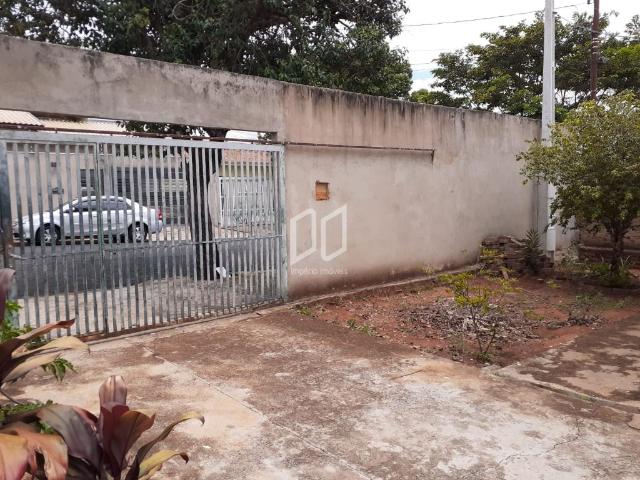 Casa para venda em Jardim Imperador em Araraquara São Paulo de 90.00m² com 2 Quartos e 5 Garagens