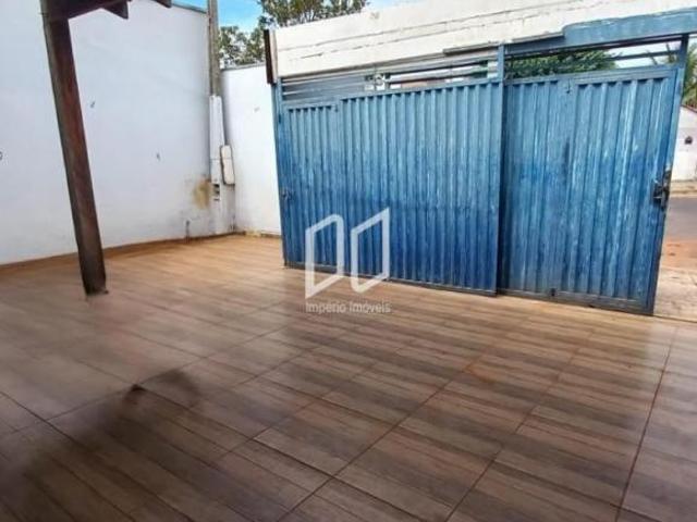 Casa para venda em Jardim Indaia de 110.00m² com 3 Quartos e 2 Garagens