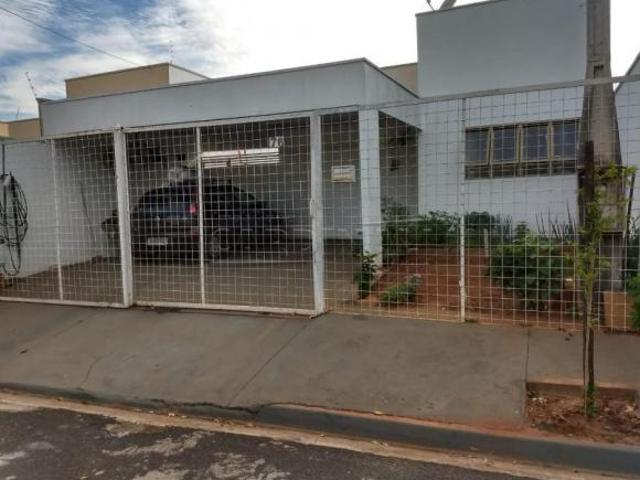 Casa para venda em Jardim Indaiá de 122.00m² com 3 Quartos, 1 Suite e 2 Garagens