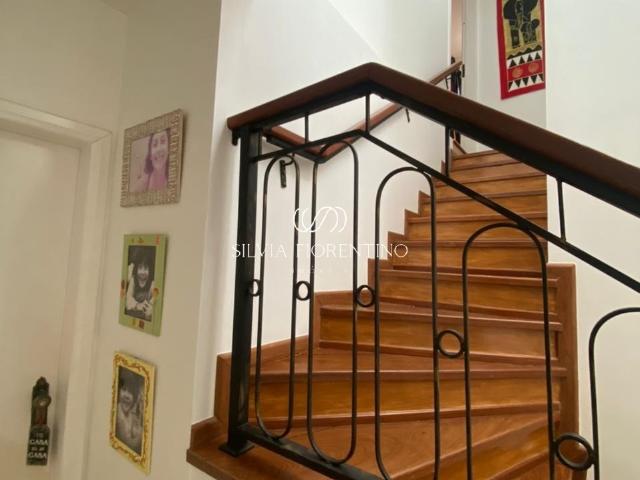 Casa para venda em Jardim Independência em Taubaté São Paulo de 250.00m² com 5 Quartos, 3 Suítes e 2 Garagens