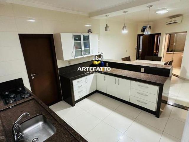 Casa para venda em Jardim Integração de 224.00m² com 4 Quartos, 1 Suite e 3 Garagens