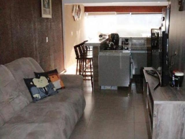 Casa para venda em Jardim Ipanema de 55.00m² com 2 Quartos e 1 Garagem