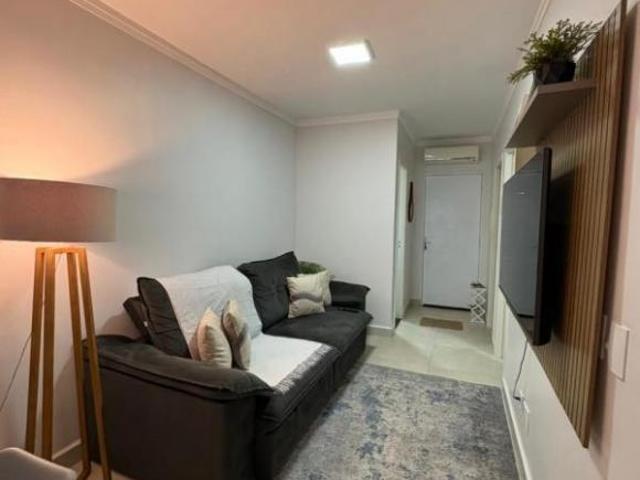 Casa para venda em Jardim Ipanema de 60.00m² com 2 Quartos e 1 Garagem