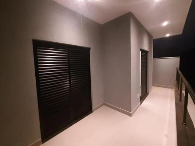 Casa para venda em Jardim Ipiranga de 192.00m² com 3 Quartos, 1 Suite e 4 Garagens