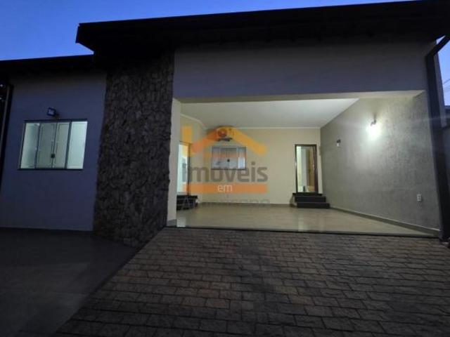 Casa para venda em Jardim Ipiranga de 207.00m² com 3 Quartos, 1 Suite e 4 Garagens