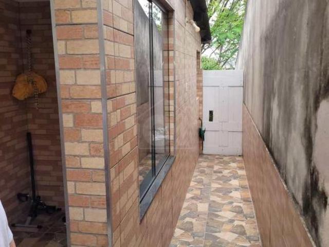 Casa para venda em Jardim Isaura de 277.00m² com 5 Quartos e 2 Garagens