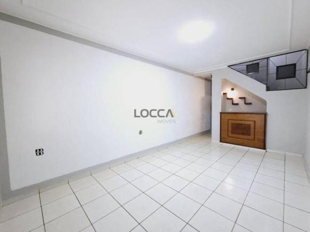 Casa para venda em Jardim Jandaia de 200.00m² com 2 Quartos, 1 Suite e 1 Garagem