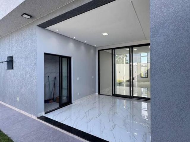Casa para venda em Jardim Japão de 123.00m² com 3 Quartos, 1 Suite e 2 Garagens