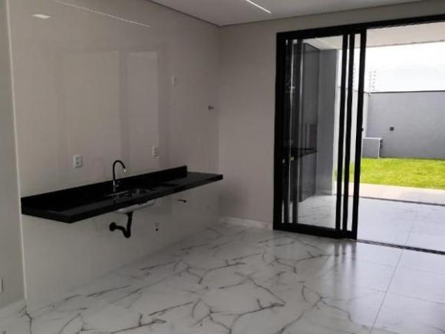Casa para venda em Jardim Japão de 88.00m² com 3 Quartos, 1 Suite e 2 Garagens
