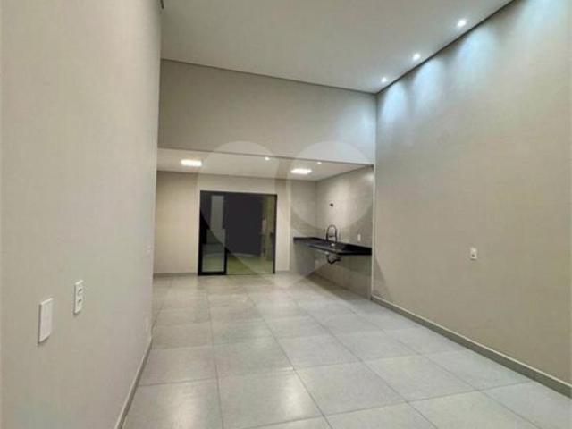 Casa para venda em Jardim Japao de 127.00m² com 3 Quartos, 1 Suite e 2 Garagens
