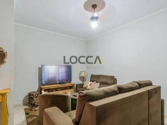Casa para venda em Jardim Javari de 210.00m² com 3 Quartos, 1 Suite e 3 Garagens