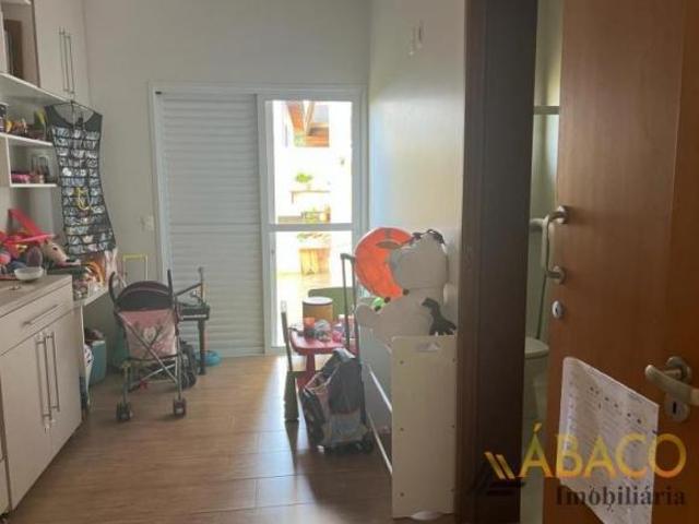 Casa para venda em Jardim Jockey Clube de 178.00m² com 3 Quartos, 1 Suite e 1 Garagem