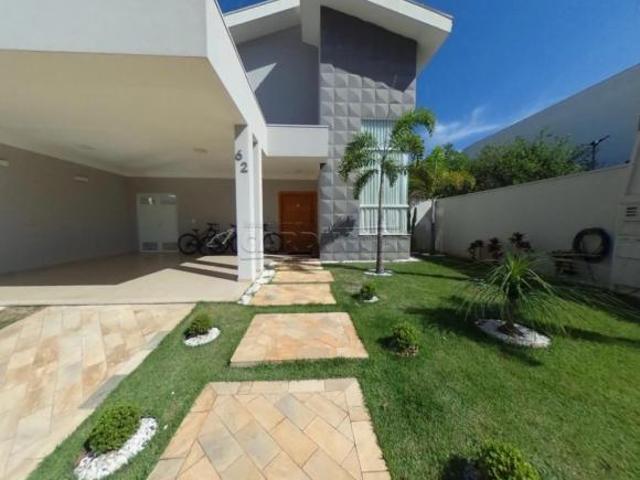 Casa para venda em Jardim Jockey Clube de 234.00m² com 3 Quartos, 3 Suites e 4 Garagens